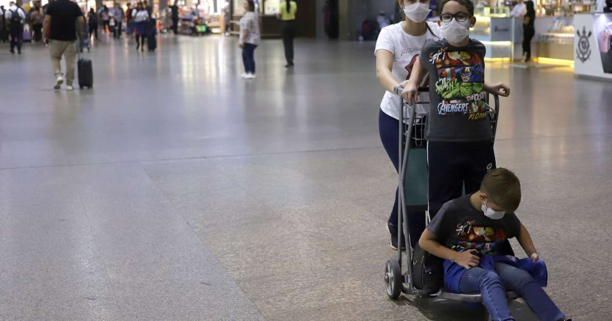 Aeroporto de Guarulhos fecha terminal temporariamente por falta de voos