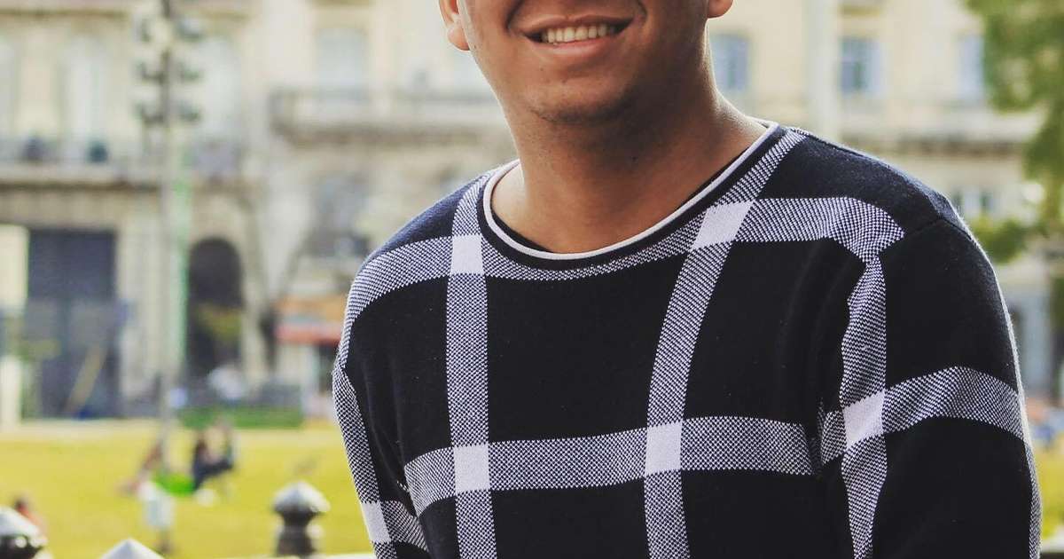 Samuel Meneses tem ajudado a salvar crise econômica ensinando jovens ...