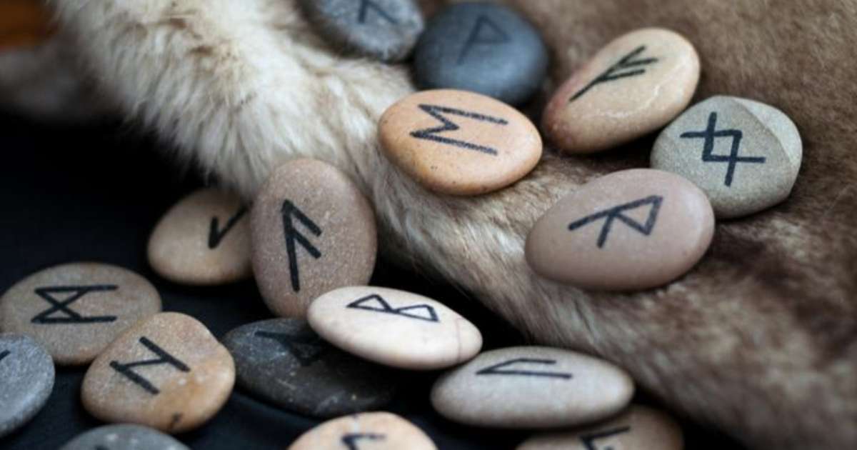 Runas de Odin: conheça o oráculo e como consultá-lo