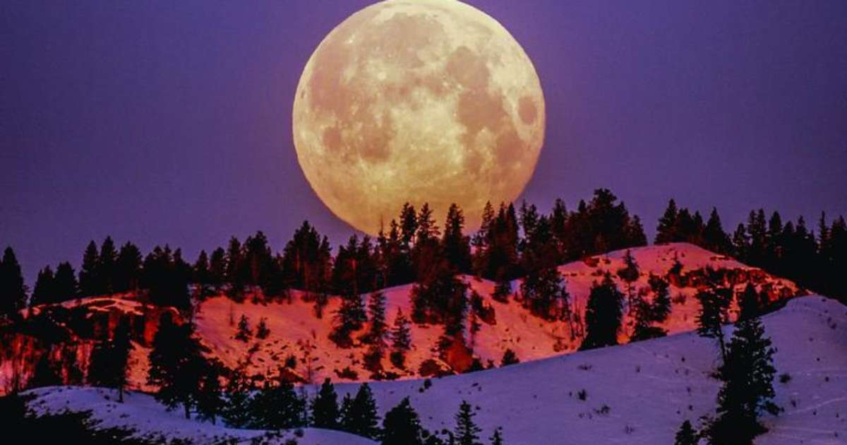 Entenda o que é Lua Colorida e descubra as energias de cada uma!