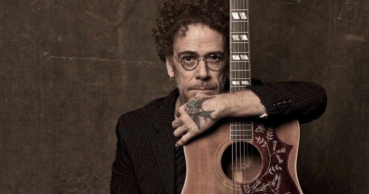 Nando Reis compartilha manuscrito original da canção "Relicário"