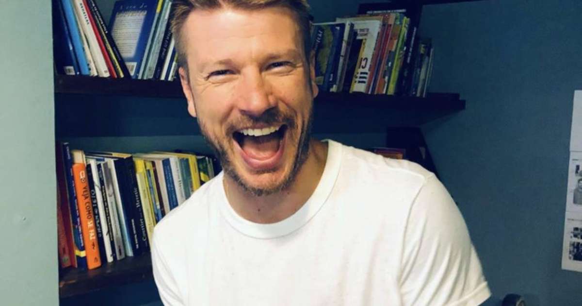 Rodrigo Hilbert aparece fazendo origami e gera brincadeiras sobre seus ...