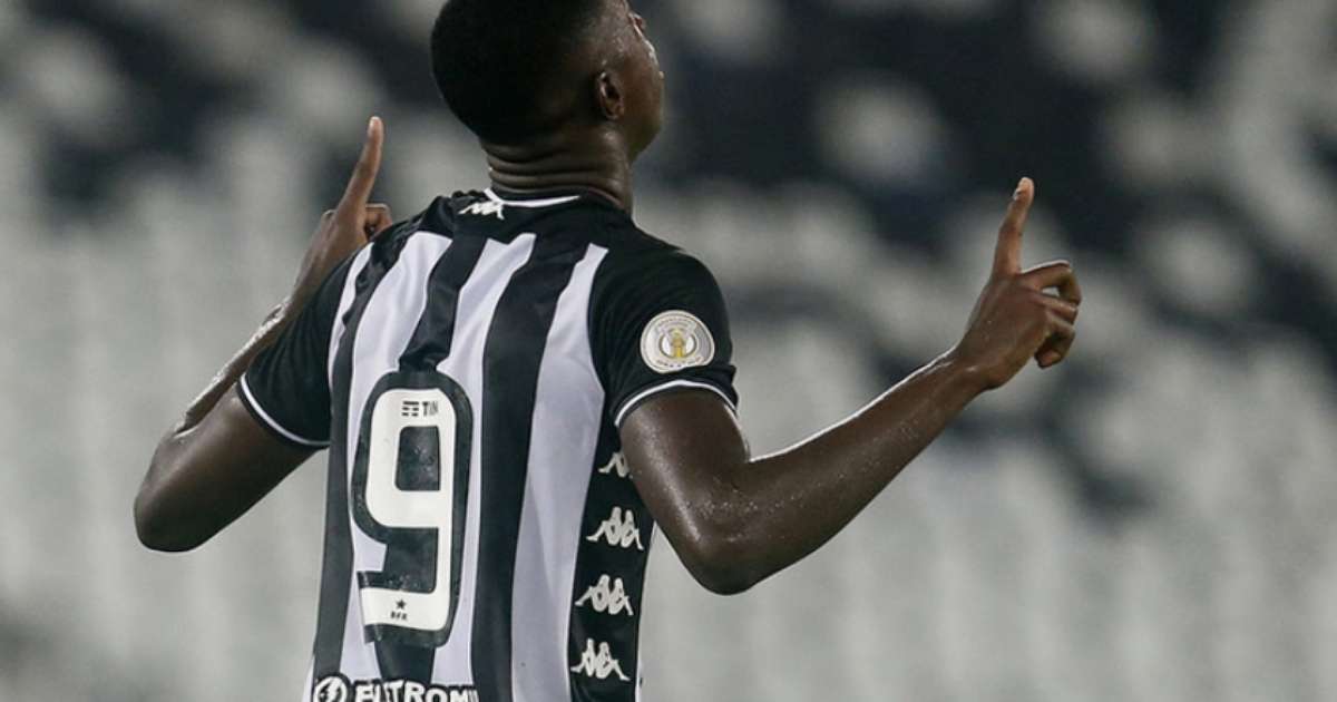 Matheus Babi comemora gol sobre o Vasco: 'Fruto de muito trabalho'