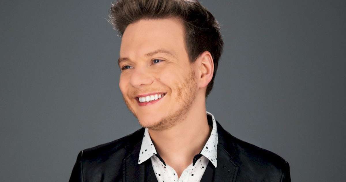 Michel Teló apoia causa do câncer infanto-juvenil em live beneficente