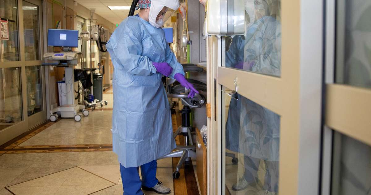 Hospitalizações por Covid-19 nos EUA disparam com festas de final de ...