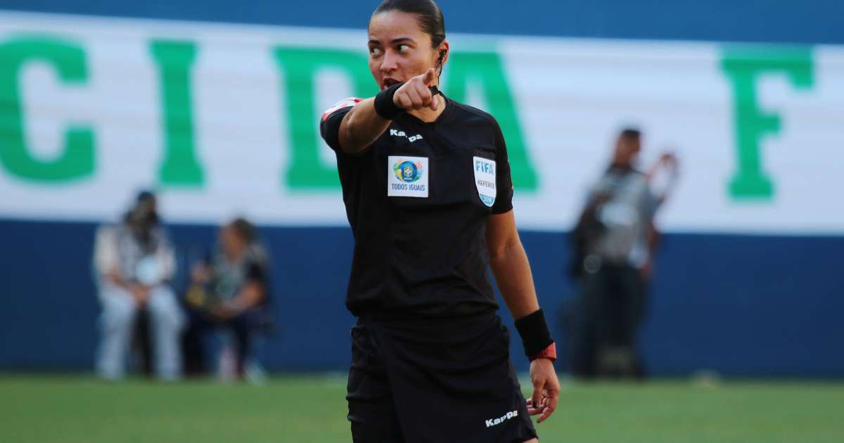 Fifa seleciona árbitra brasileira Edina Alves para Mundial de Clubes no ...