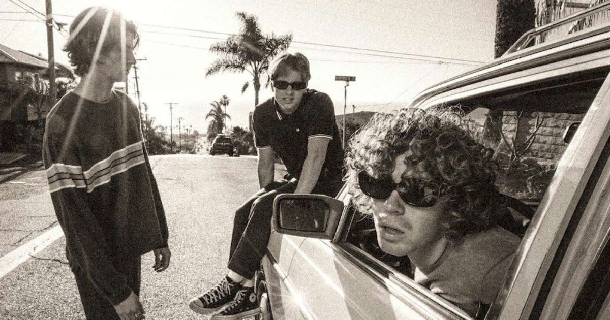 Almost Monday lança o novo clipe de "Live Forever"