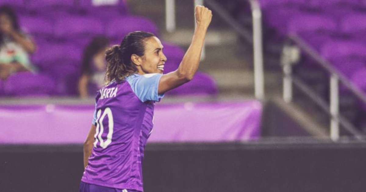 Aos 34 anos, Marta anuncia renovação de contrato com o Orlando Pride