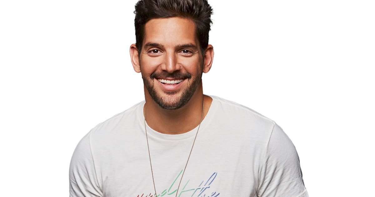 Banda Eva apresenta live no YouTube nesta sexta