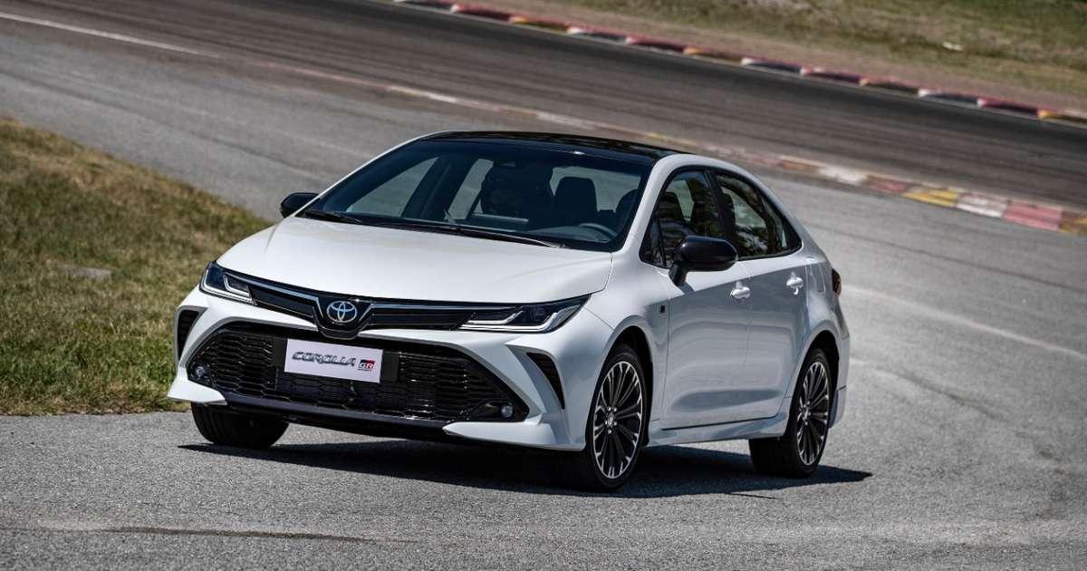 Toyota Corolla GR-S chega com nova suspensão esportiva
