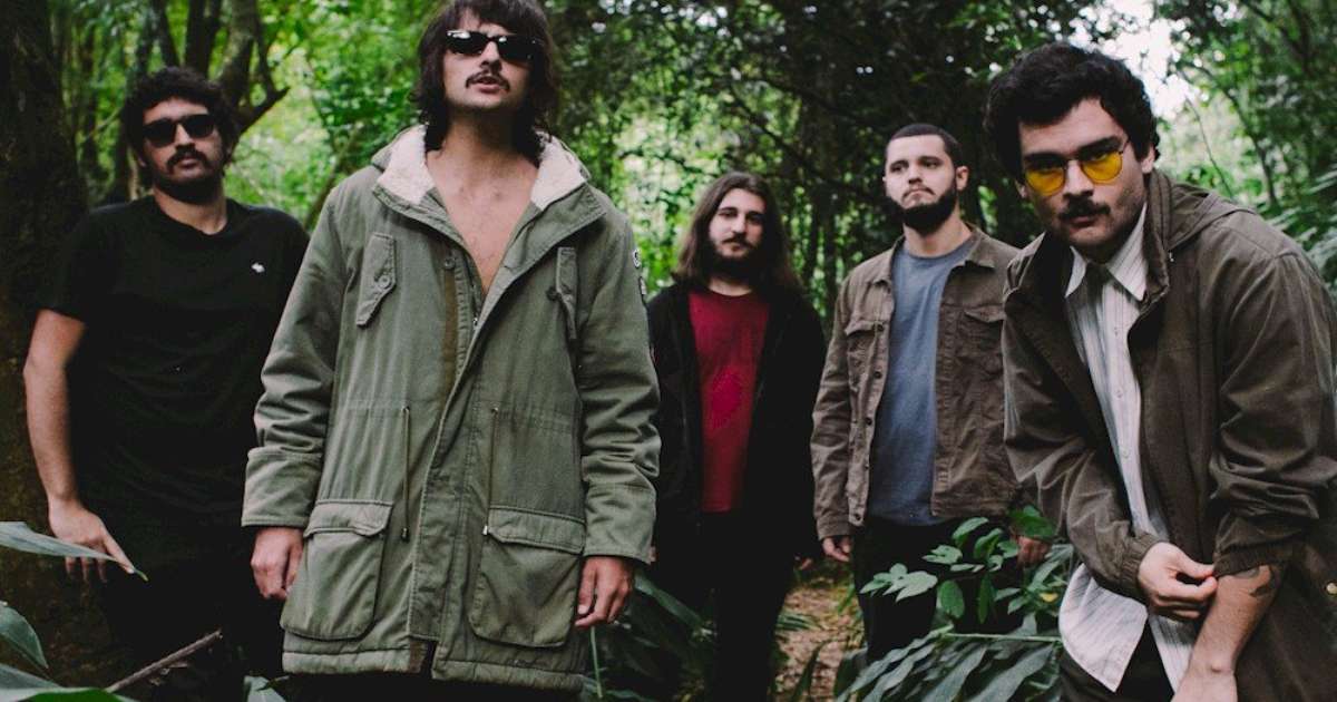 Daparte lança o clipe de "Acrobata"