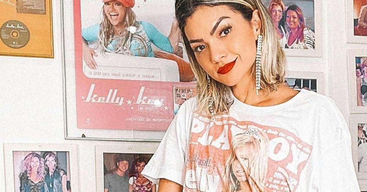 Kelly Key revisita o inicio de sua carreira em fotos no Instagram