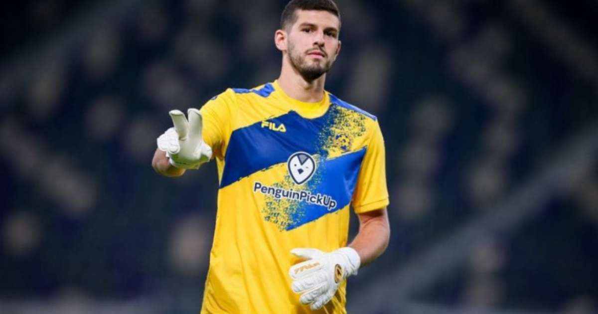 Revelado no Flamengo, goleiro Daniel Tenenbaum renova por mais dois ...