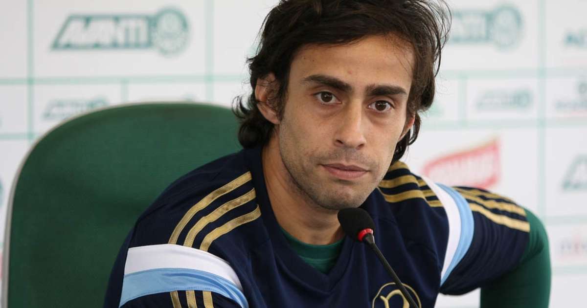 Aos 38 anos, veterano Valdivia é anunciado por time mexicano e jogará ...