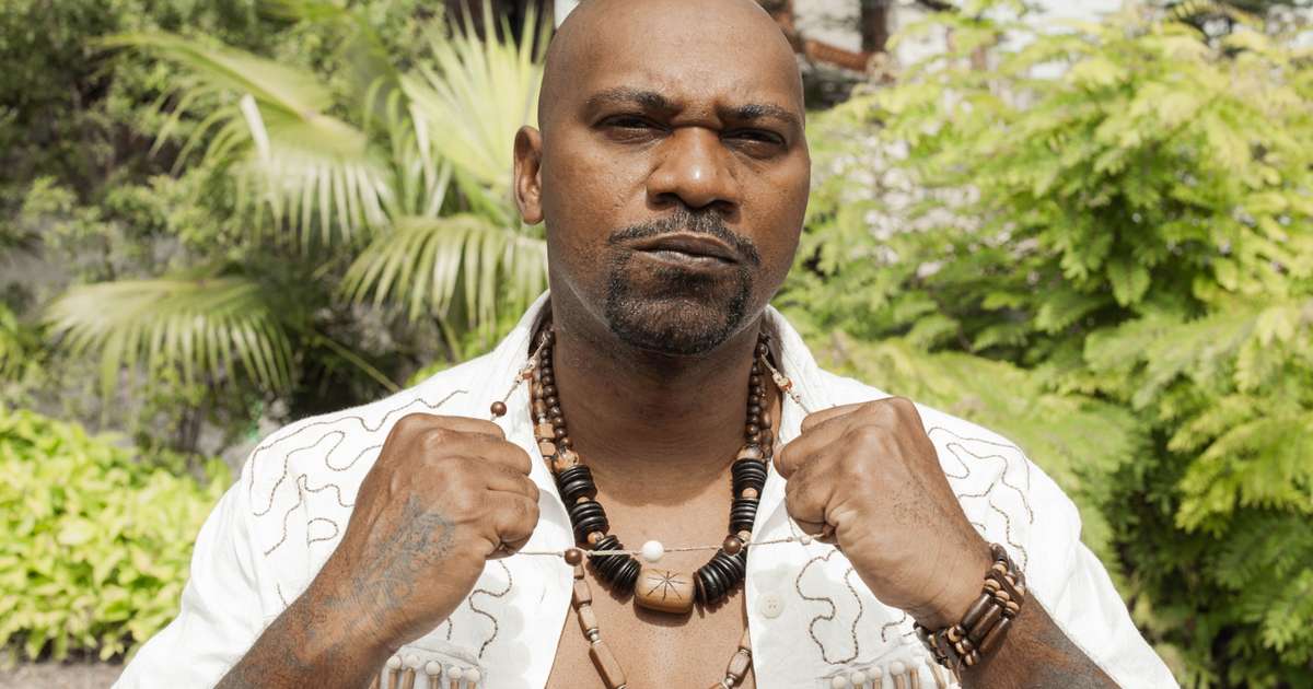 MV Bill alcança 100 milhões de views no YouTube e lança o clipe "Bocejo"