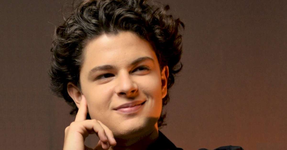 Marco Muzi revisita obra de Frank Sinatra em novo álbum