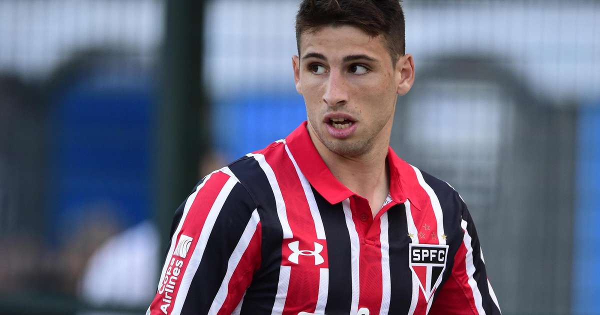 Calleri volta a ser ventilado no São Paulo