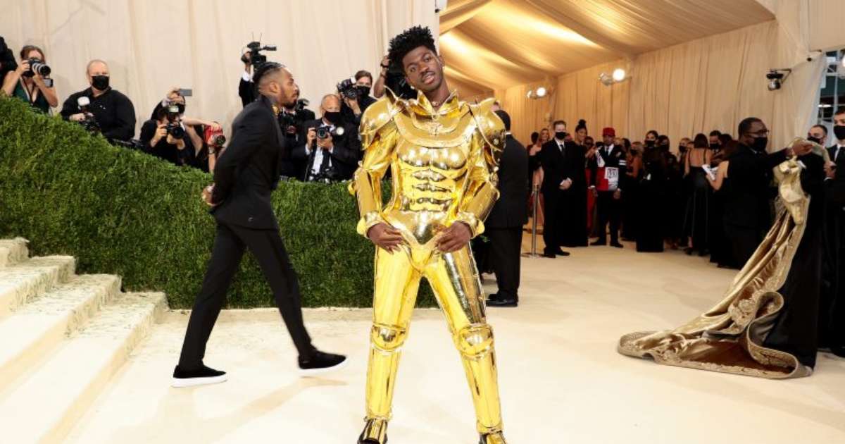 Lil Naz X foi ao Baile do Met como Cavaleiro do Zodíaco? Entenda