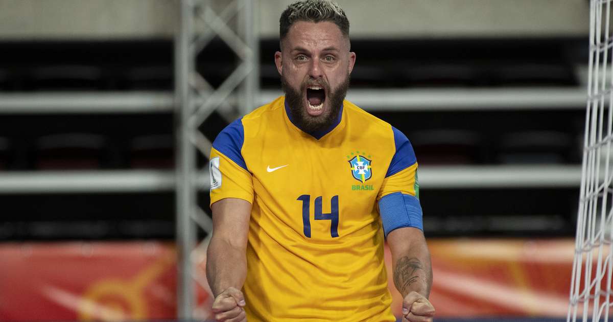 Ferrão brilha, Brasil vence República Tcheca e avança às oitavas do ...