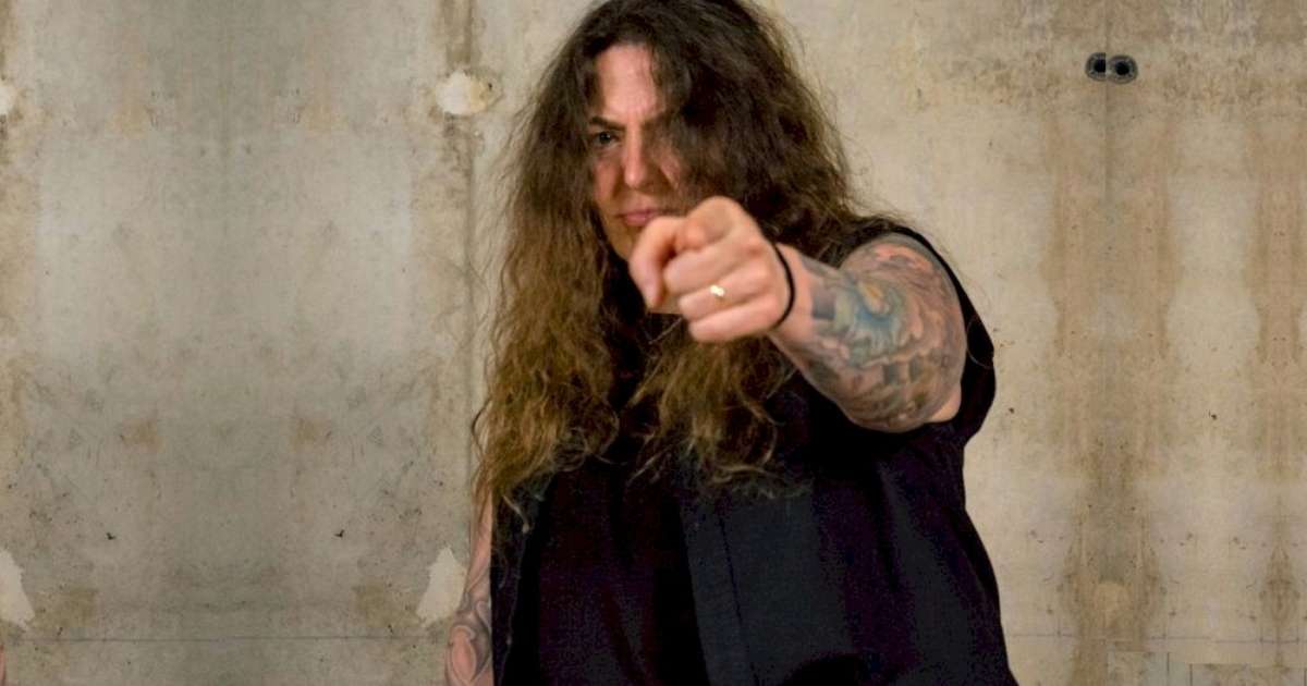 Elisa C. Martin lança o single e clipe de "No More"