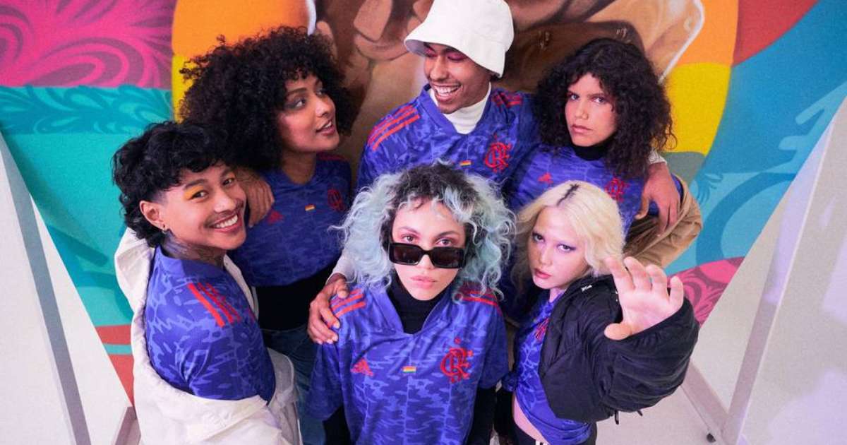 Flamengo lança uniforme comemorativo em apoio à comunidade LGBT+