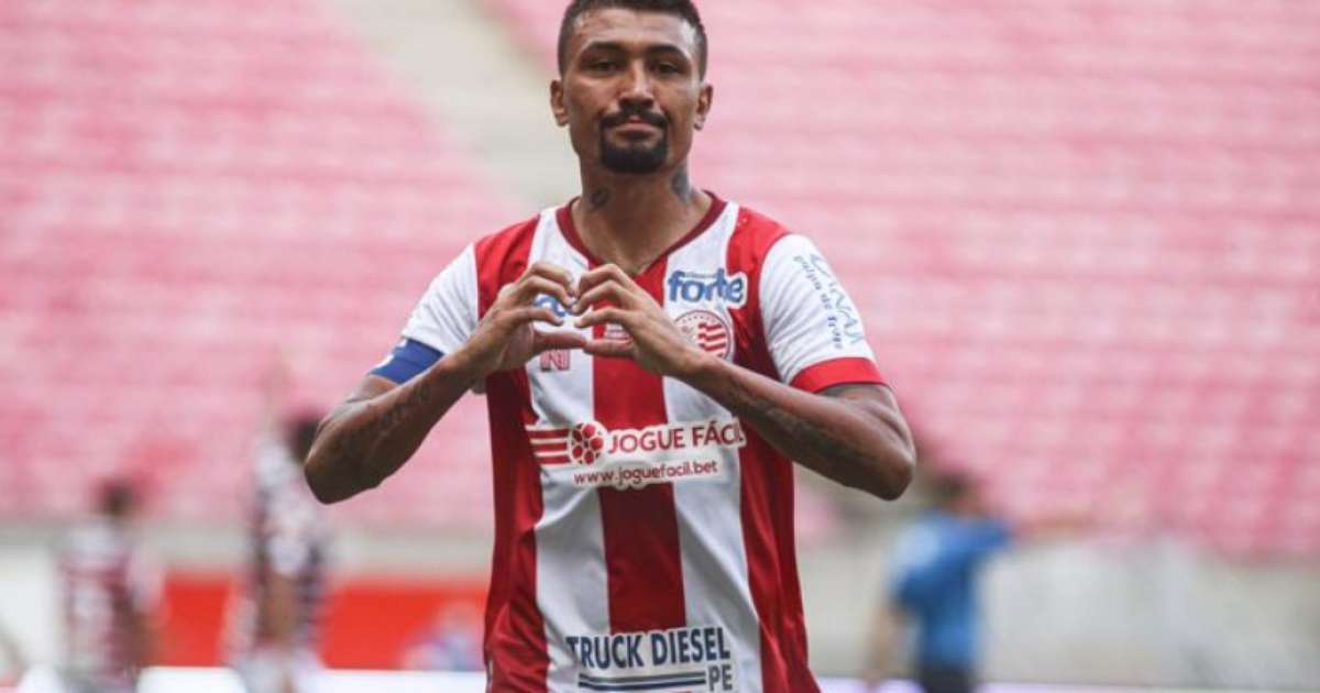 Kieza prolonga o seu contrato com o Náutico
