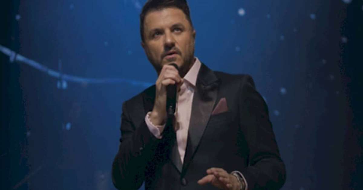 Mauricio Manieri apresenta o show "Classics" em São Paulo