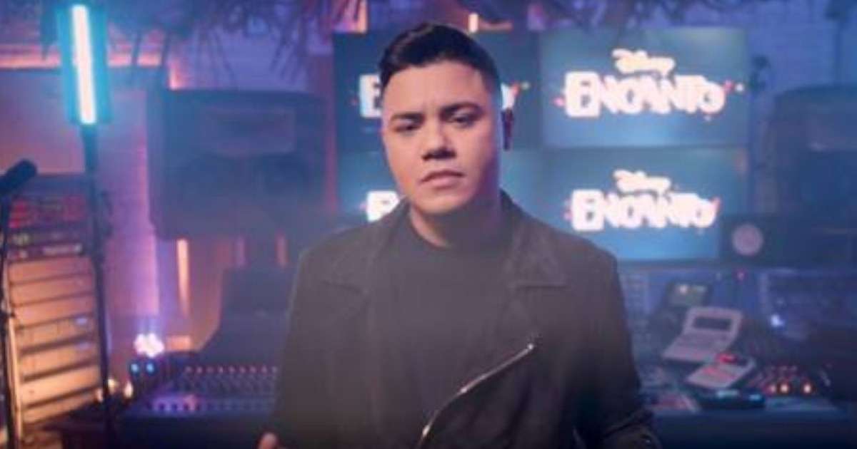 Felipe Araújo interpreta single de "Encanto" nos créditos da animação