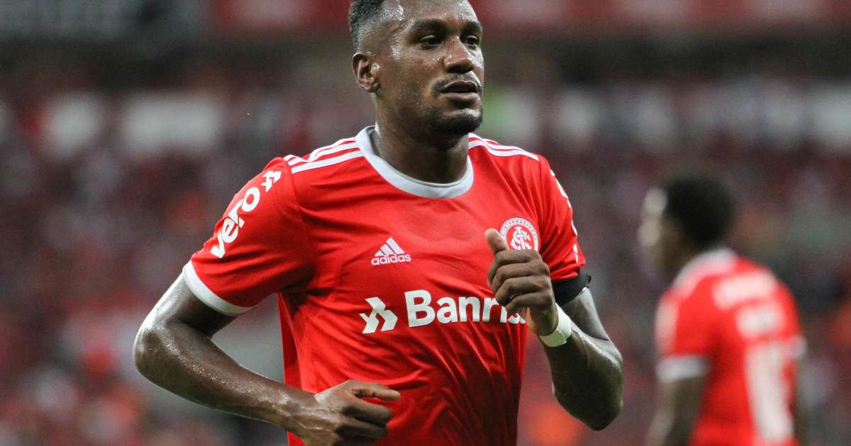 Internacional anuncia a renovação do contrato de Edenílson até 2024