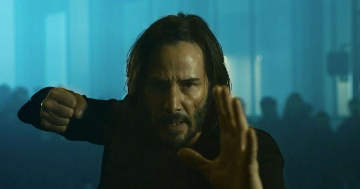 Neo enfrenta déjà vu em novo vídeo de "Matrix Resurrections"