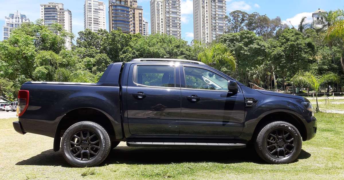 Avaliação: Ford Ranger Black 4x2 topa tudo na cidade