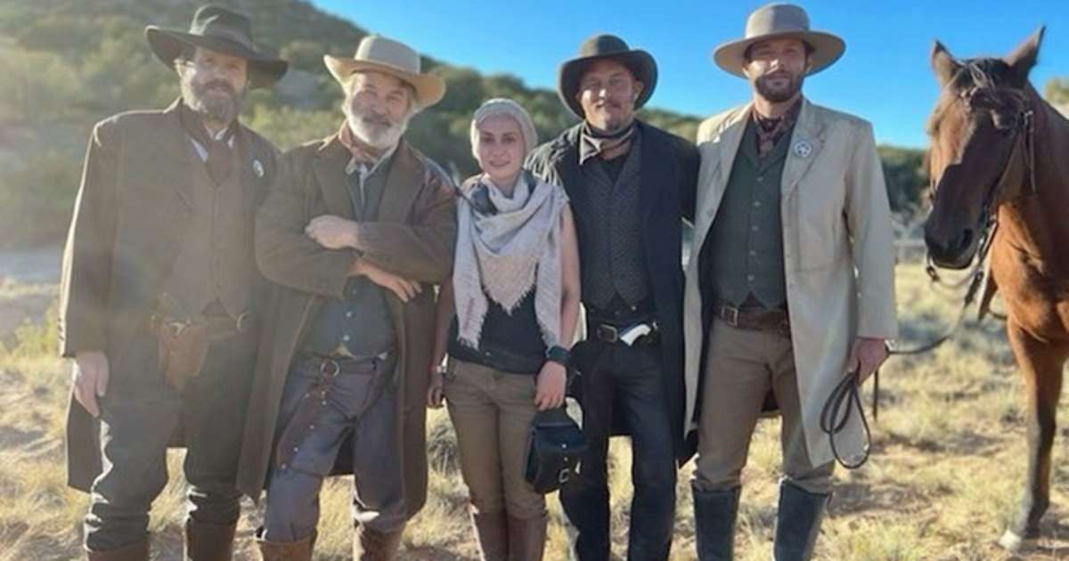 Investigação aponta origem das balas reais na tragédia do set de "Rust"