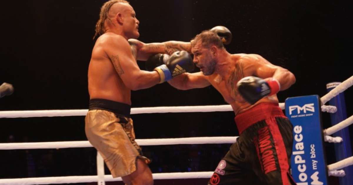 Minotouro supera Leleco e levanta o dedo para lutar novamente