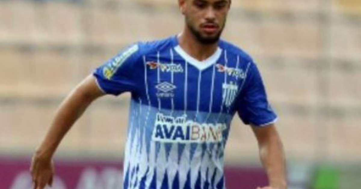 Jefferson Fernandes analisa a possibilidade de trocar o Avaí pelo Paraná