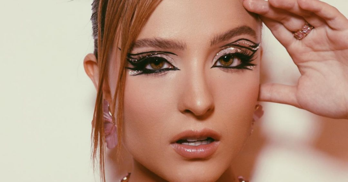 Aprenda passo a passo de maquiagem com strass das famosas