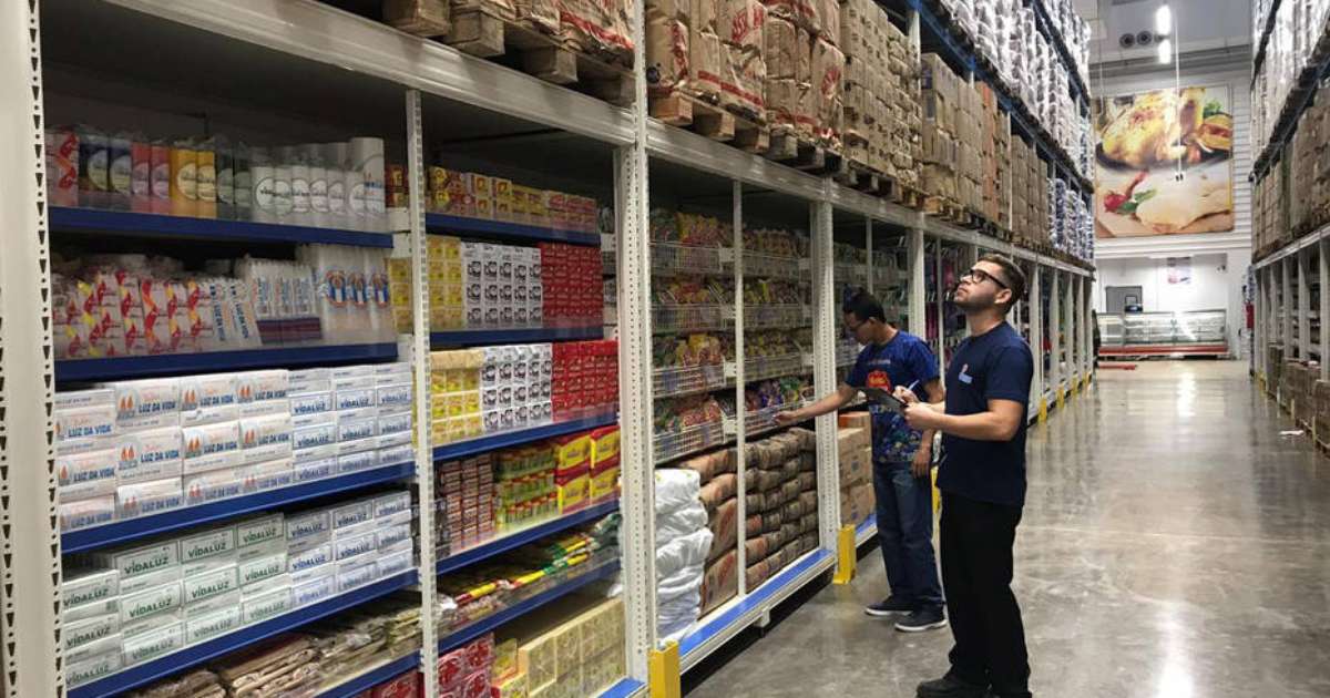 Segmento de atacarejo tem 2 mil lojas e fatura R$ 230 bilhões ao ano