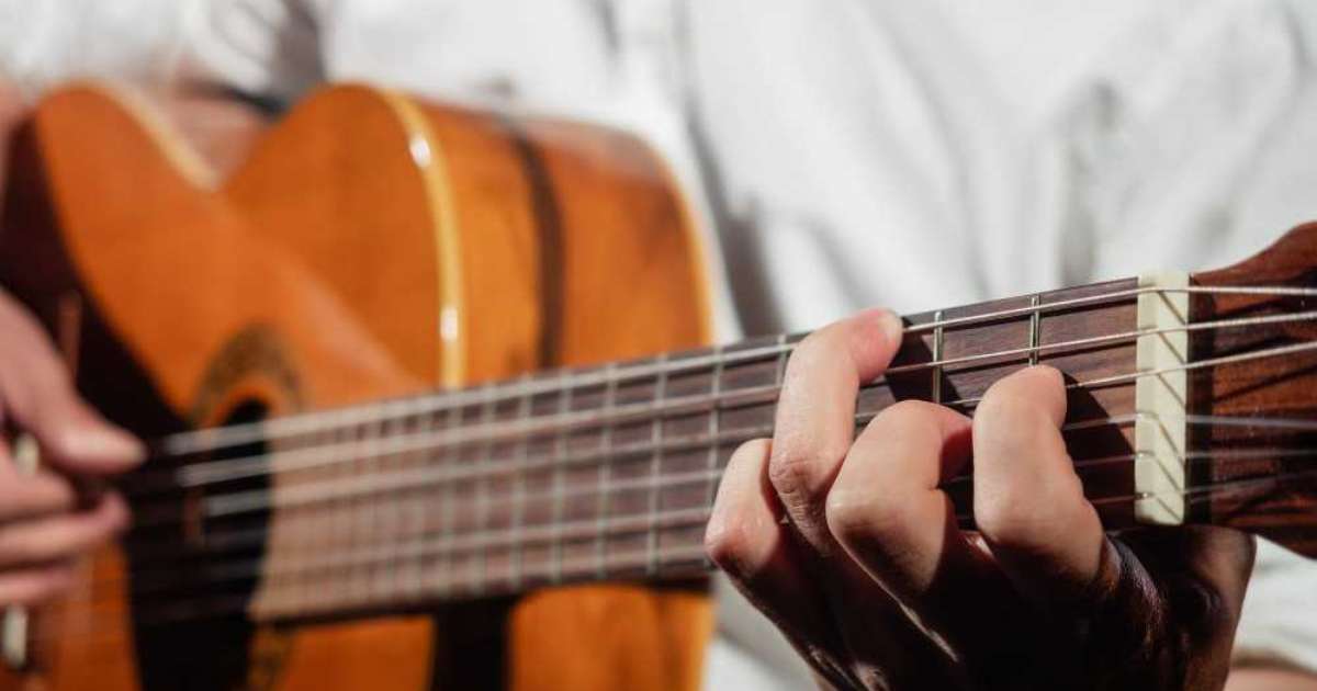 Como tocar choro no violão: 7 dicas fundamentais para iniciantes