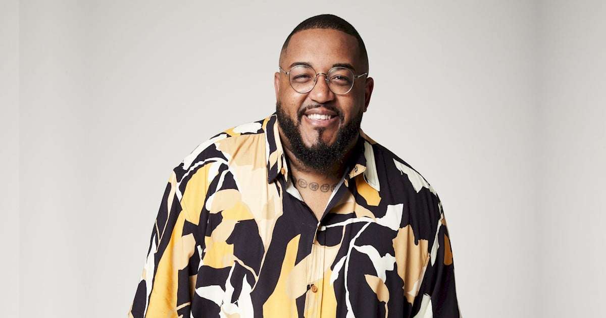 Tiee lança o inédito single "O Pai Tá On"