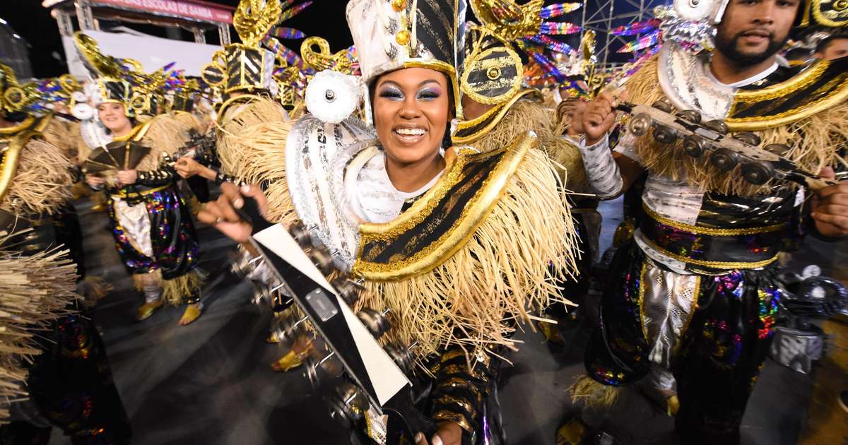 Carnaval 2022: saiba onde assistir à apuração das notas das escolas de ...