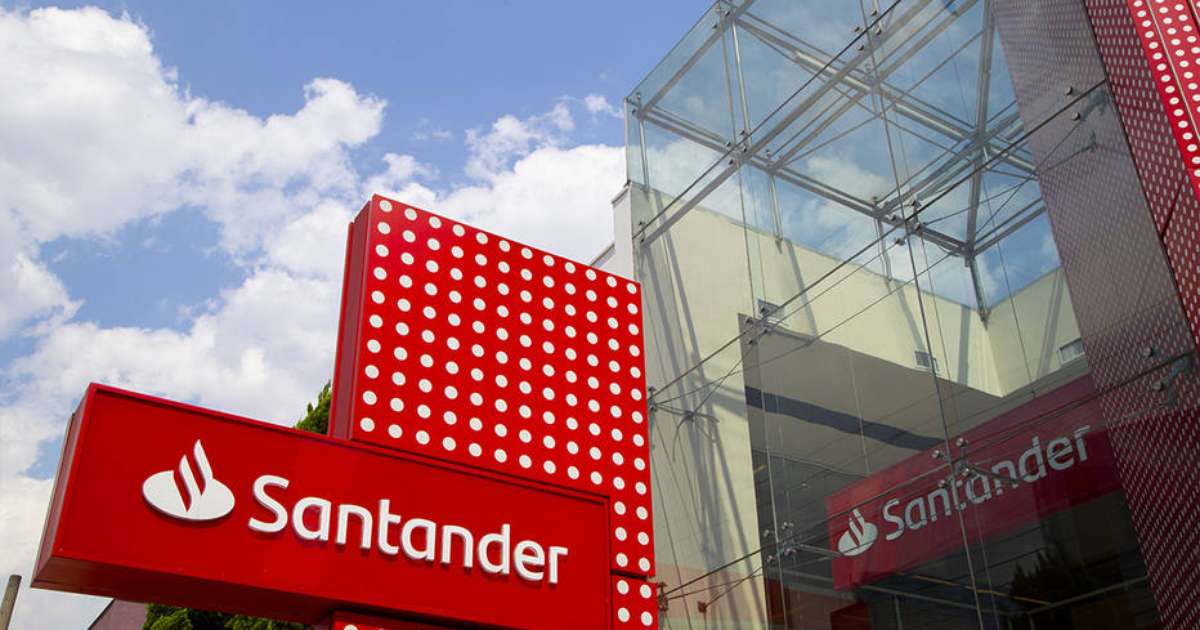 Santander facilita abertura de contas de brasileiros em Portugal