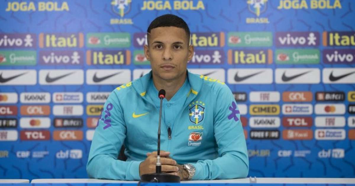 Atlético-MG terá desfalques de Arana, Alonso e Godín na Data Fifa Atlético-MG terá desfalques de Arana, Alonso e Godín na Data Fifa