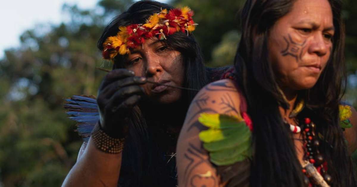 'O grafismo dá a oportunidade para que o outro conheça sua cultura ...