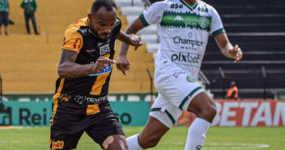 Derlan celebra vitória e crê em reação do Guarani na Série B