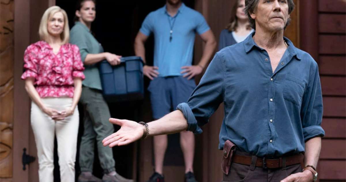 Kevin Bacon comanda centro de "cura gay" em trailer de terror