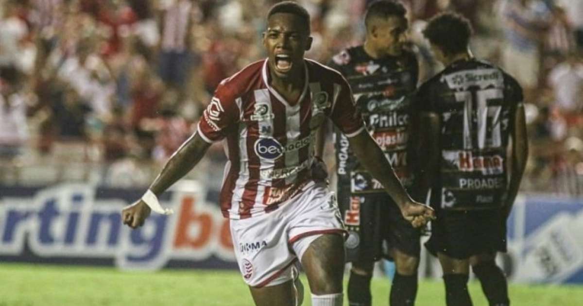 Luis Phelipe volta ao Náutico após dois meses e projeta gol para o filho