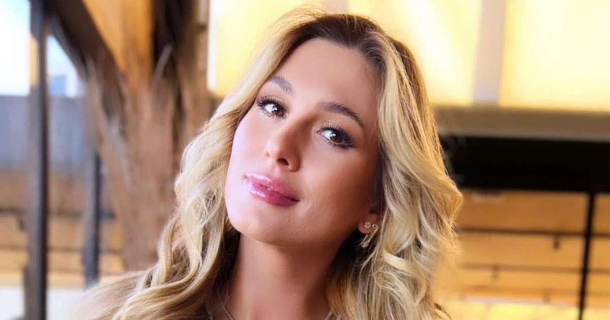 Lívia Andrade anuncia que foi contratada pela Globo