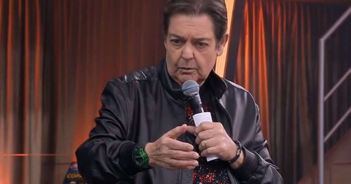 Faustão usa relógio de R$ 660 mil ao apresentar programa; conheça o modelo