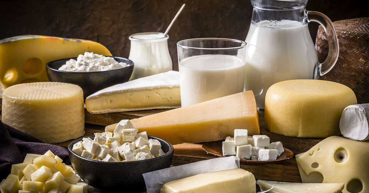 Como diferenciar leite de bebidas lácteas nas gôndolas?