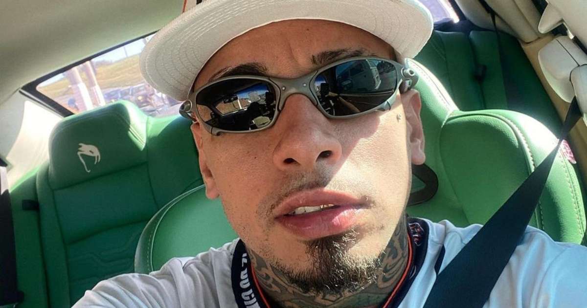 MC Kauan sorri ao ser preso no litoral de SP: "mais um inocente"