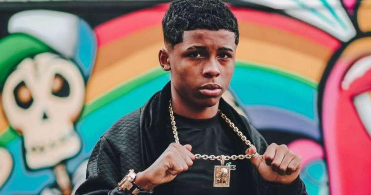 Funkeiro de 16 anos, MC Meno K, sofre tentativa de homicídio